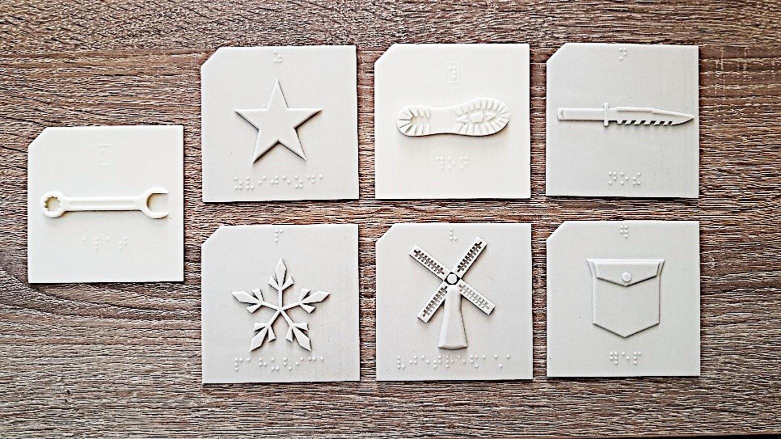 3D printed tiles for visually impaired people – Assistive Techology at ...